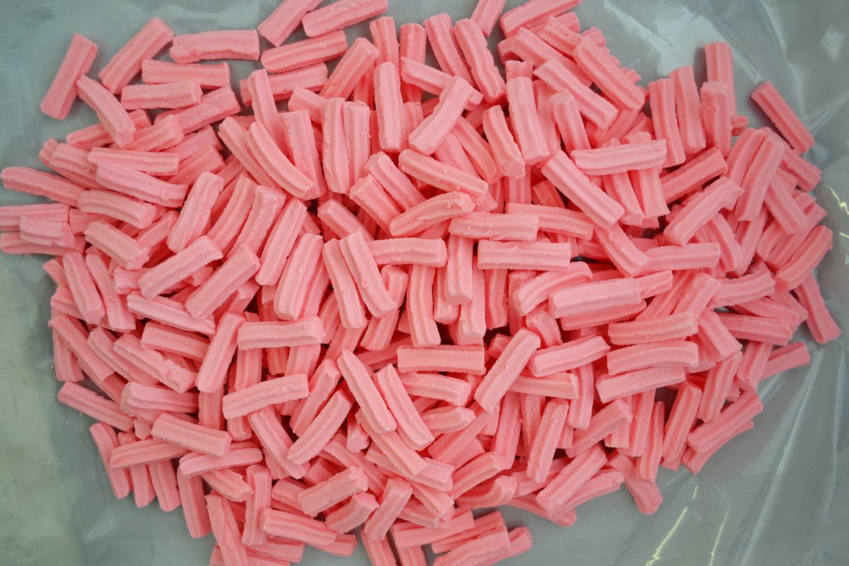 Buy Musk Fruit Sticks Mini Pink 500g Online | Lolly Warehouse